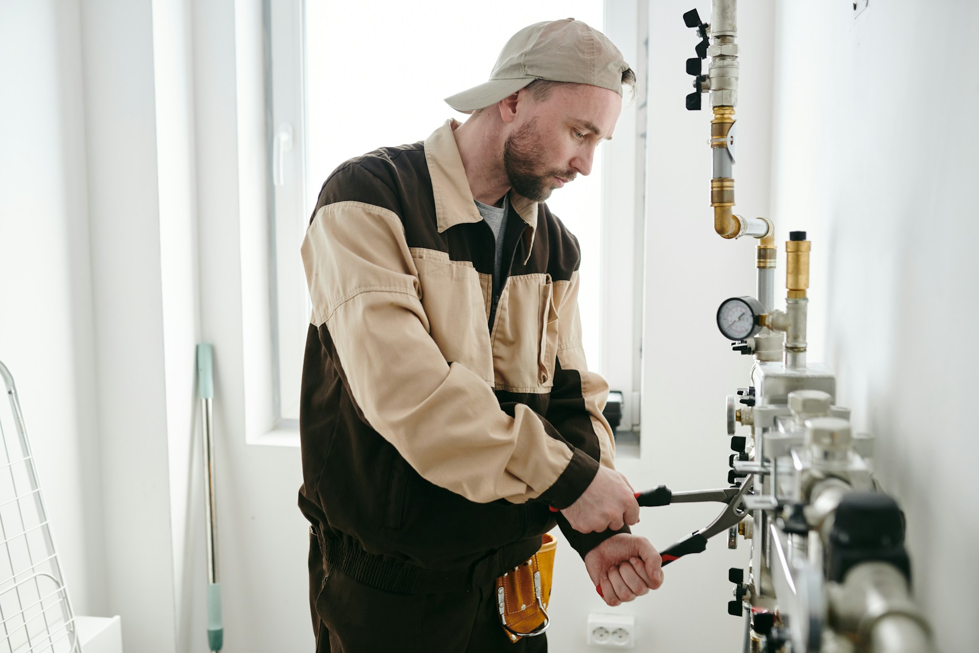 Galvanized Pipe for Water: Risks, Benefits & Alternatives